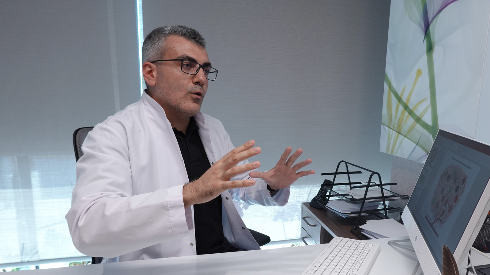 Doç. Dr. Nail Paksoy: Yeni nesil akıllı ilaçlarla kanser tedavisinde ...